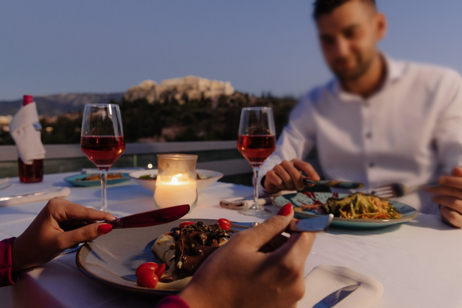 Thissio View: Rooftop Bar & Restaurant with Acropolis View in Athens